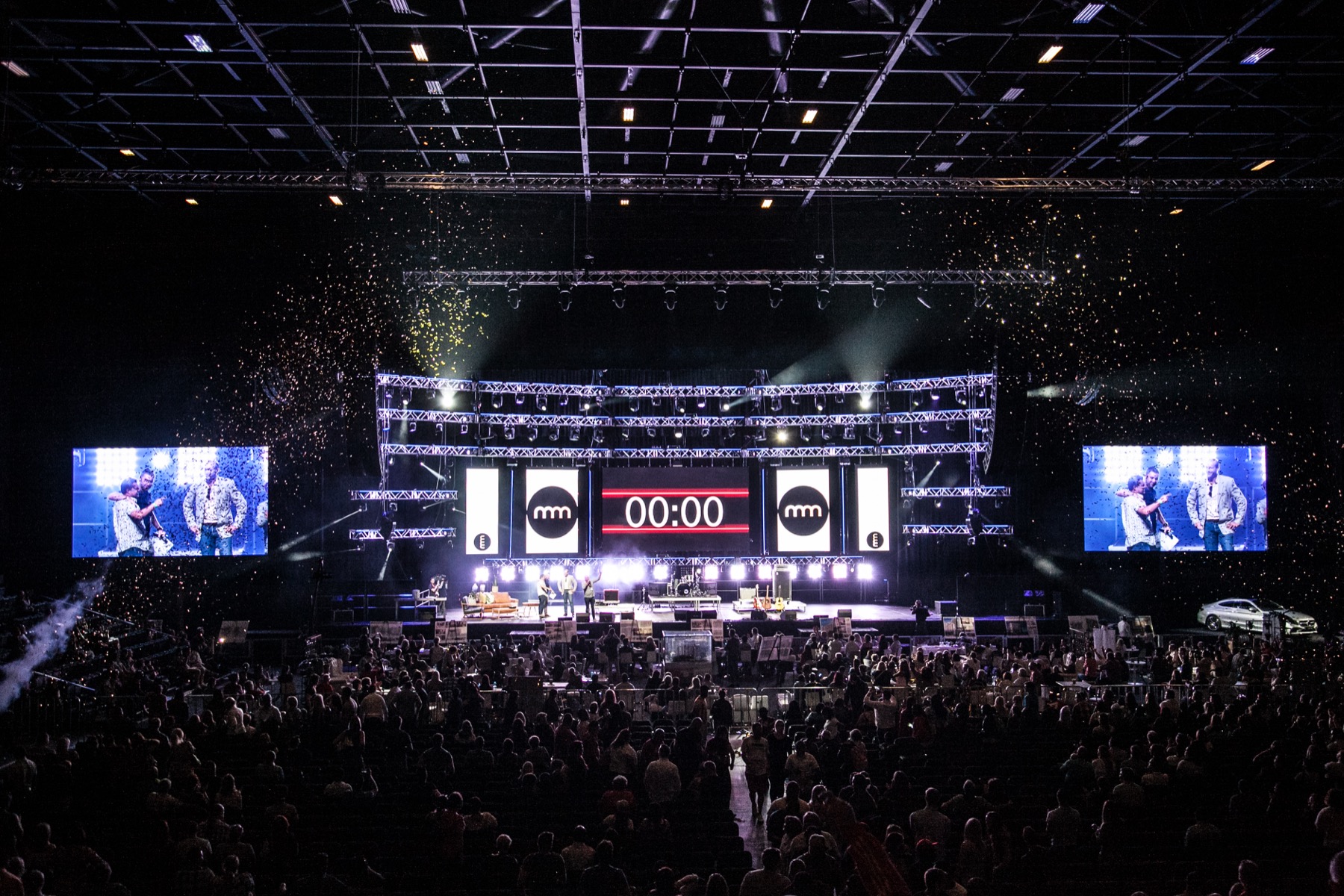 Win Insane | MGG Big Production Event | Staging and Rigging